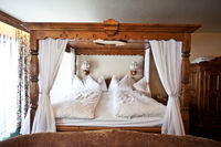 Leavenworth Vacation Rentals - - For magnificent mountains and rich ...